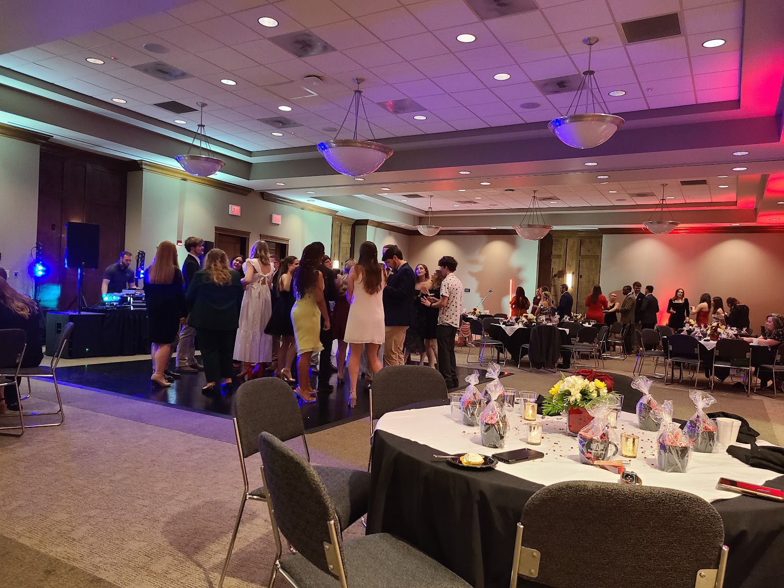 A-State Cooper Alumni Center - Wedding Venue | VowVenue.com