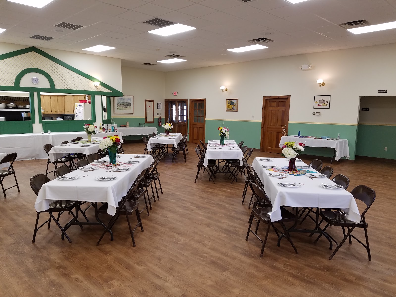 Bailey Hollow Hall - Wedding Venue | VowVenue.com