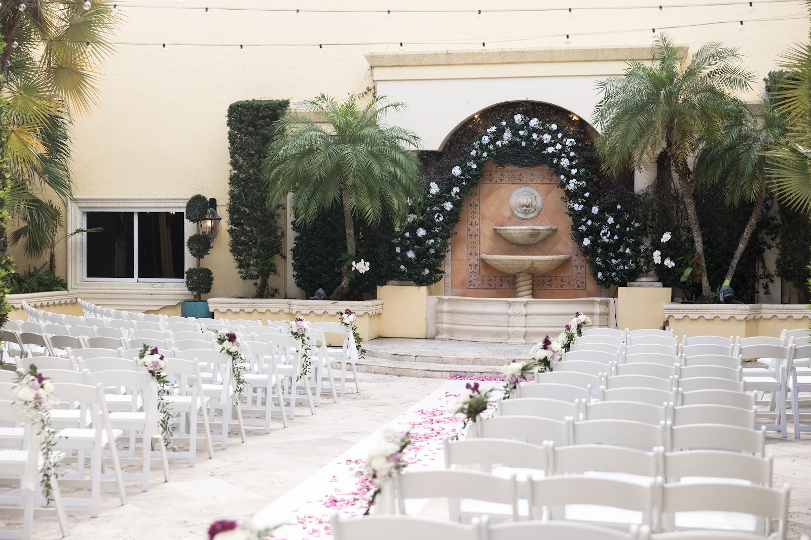 Benvenuto Restaurant & Banquet Facility - Wedding Venue | VowVenue.com