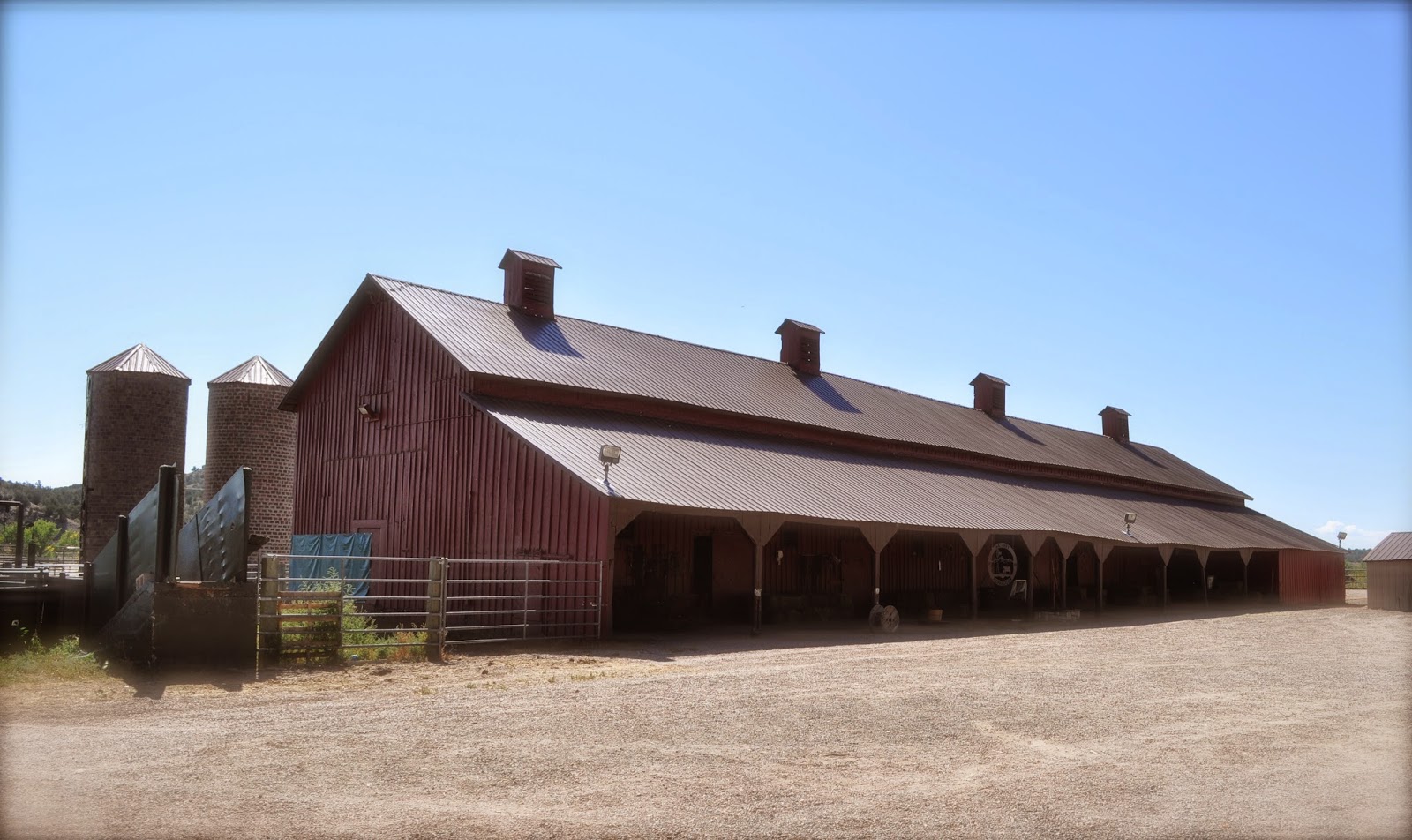 Hatchet Ranch Events & Weddings - Wedding Venue | VowVenue.com