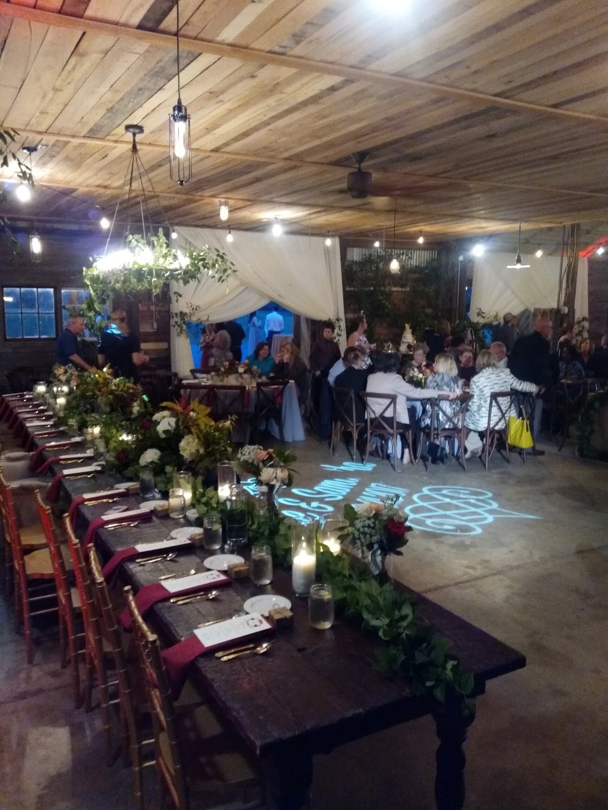 Hillside Manor - Wedding Venue | VowVenue.com