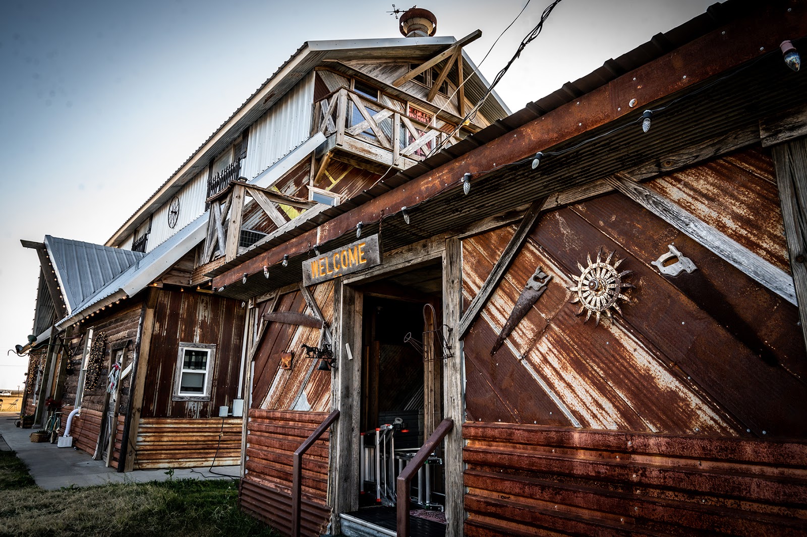 Hilltop Barn - Wedding Venue | VowVenue.com