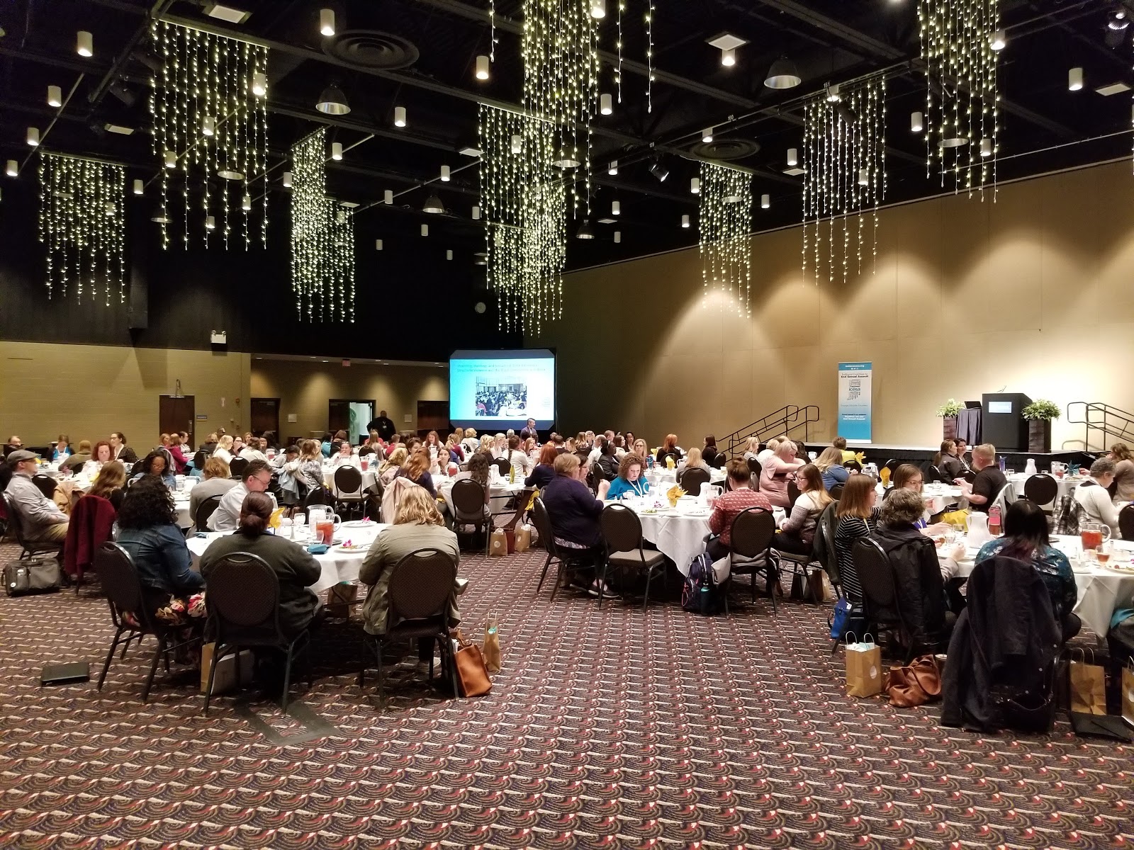 Horizon Convention Center - Wedding Venue | VowVenue.com
