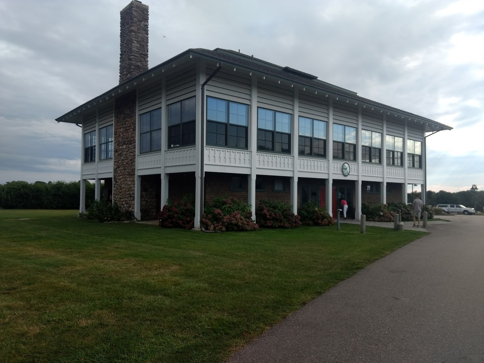 Kinney Bungalow at Sunset Farm - Wedding Venue | VowVenue.com