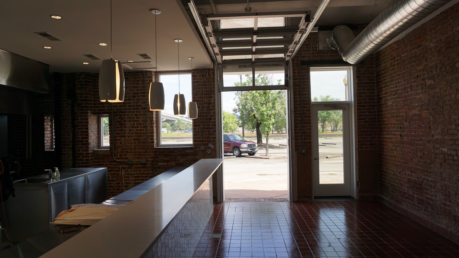 Meet On Morris - Wedding Venue | VowVenue.com
