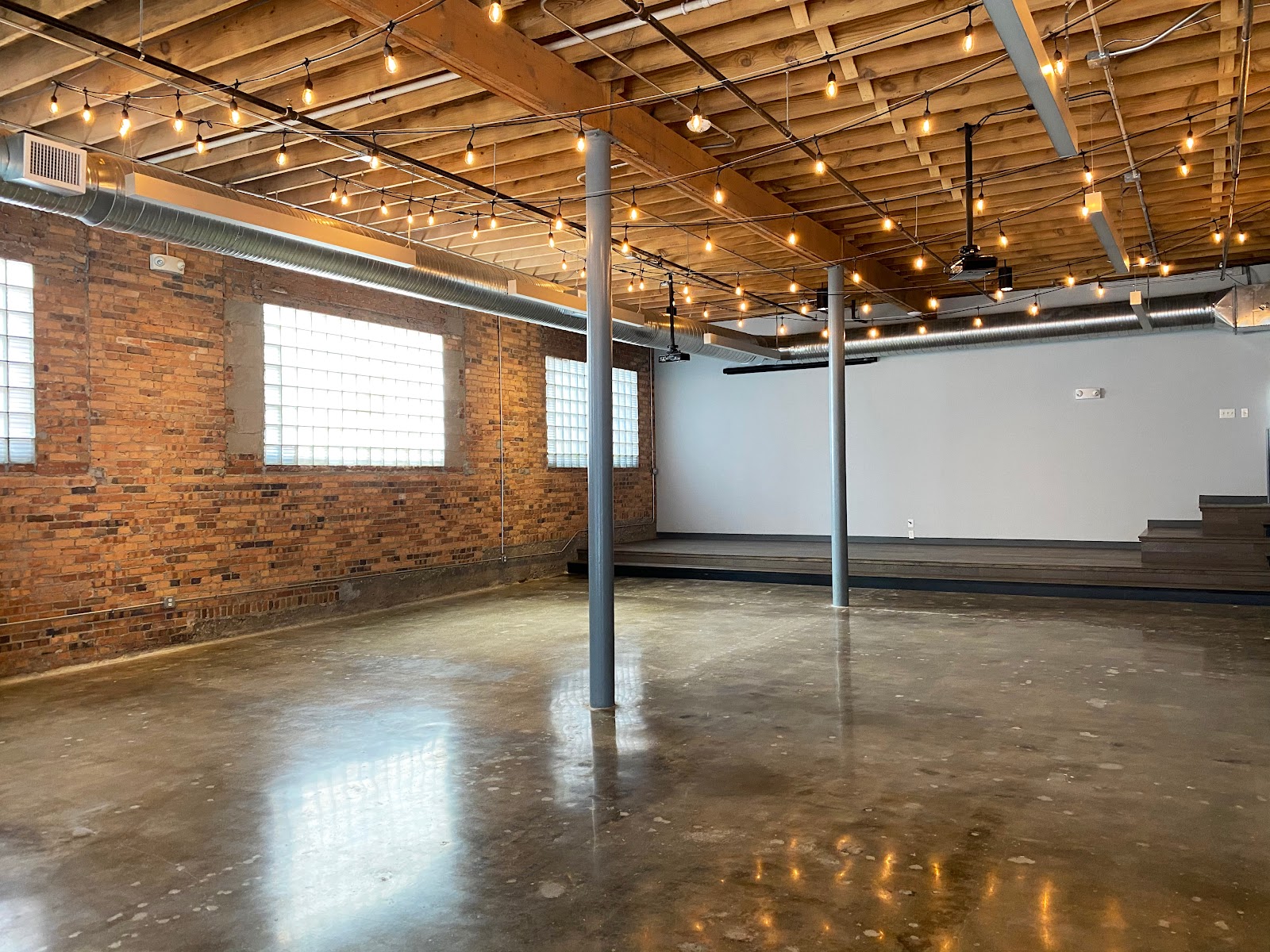 Outreach Event Space - Wedding Venue | VowVenue.com