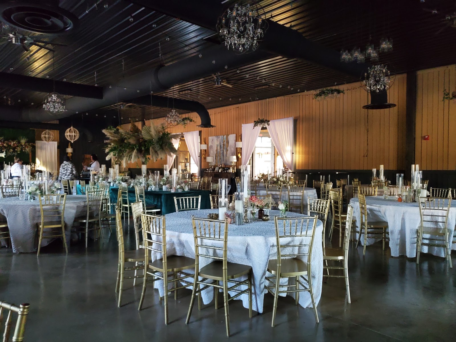 Seven T Farms - Wedding Venue | VowVenue.com
