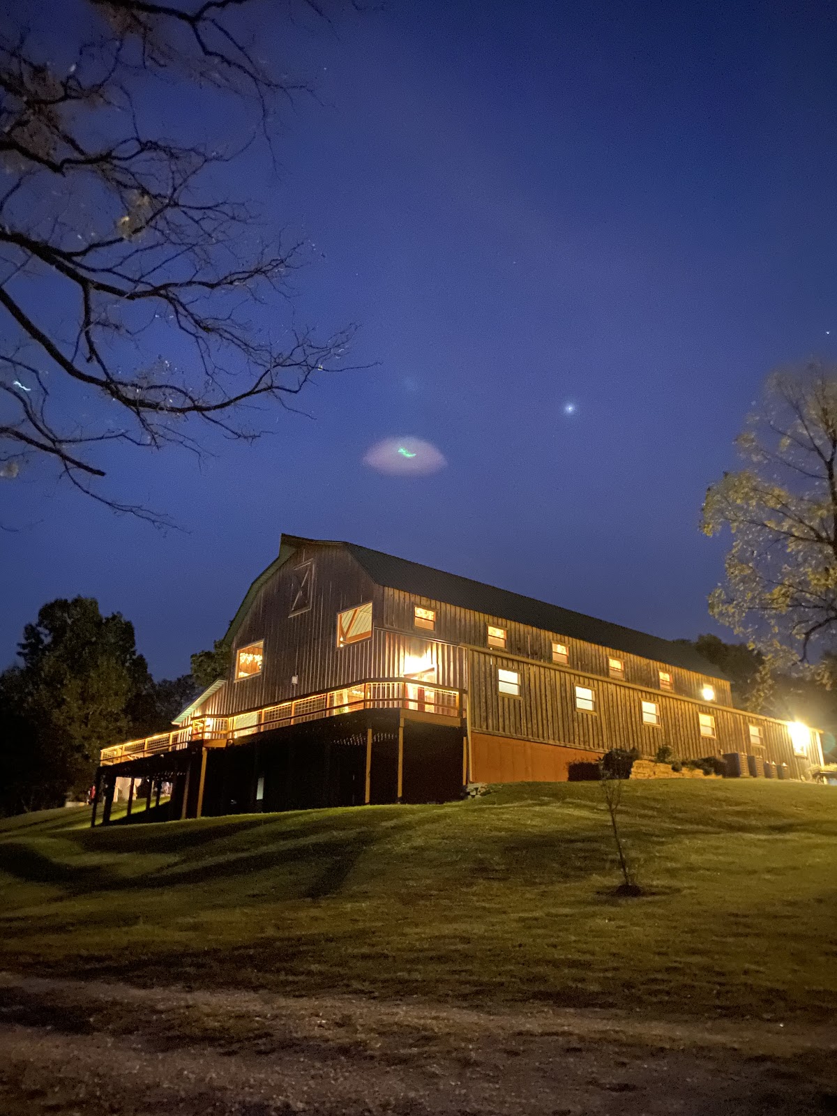 SomePlace Nice Event Venue - Wedding Venue | VowVenue.com