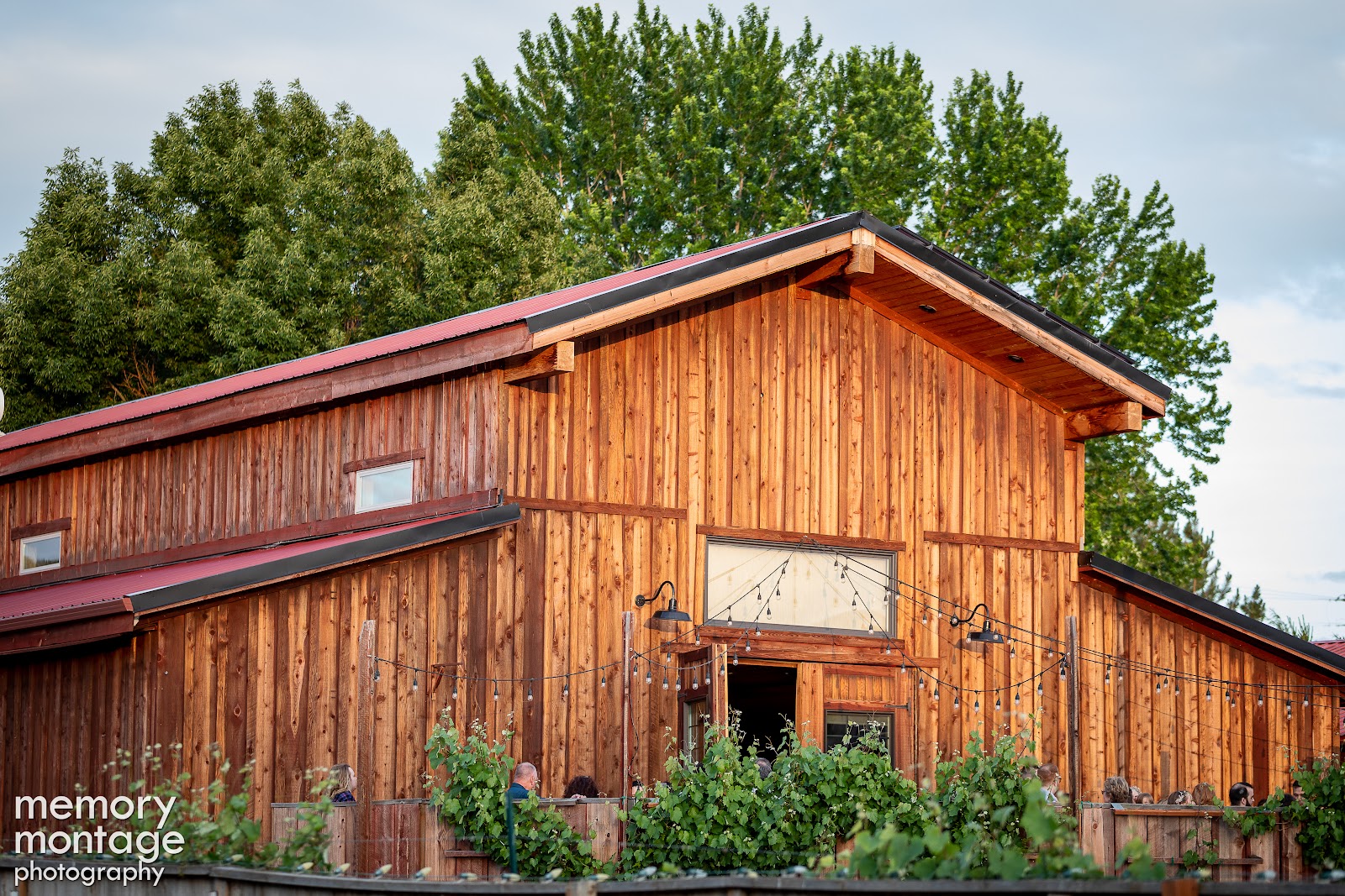 Sugar Pine Barn at Tucannon Cellars - Wedding Venue | VowVenue.com