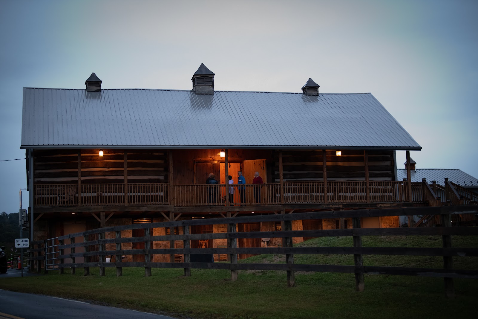 The Barn at Little Buffalo - Wedding Venue | VowVenue.com