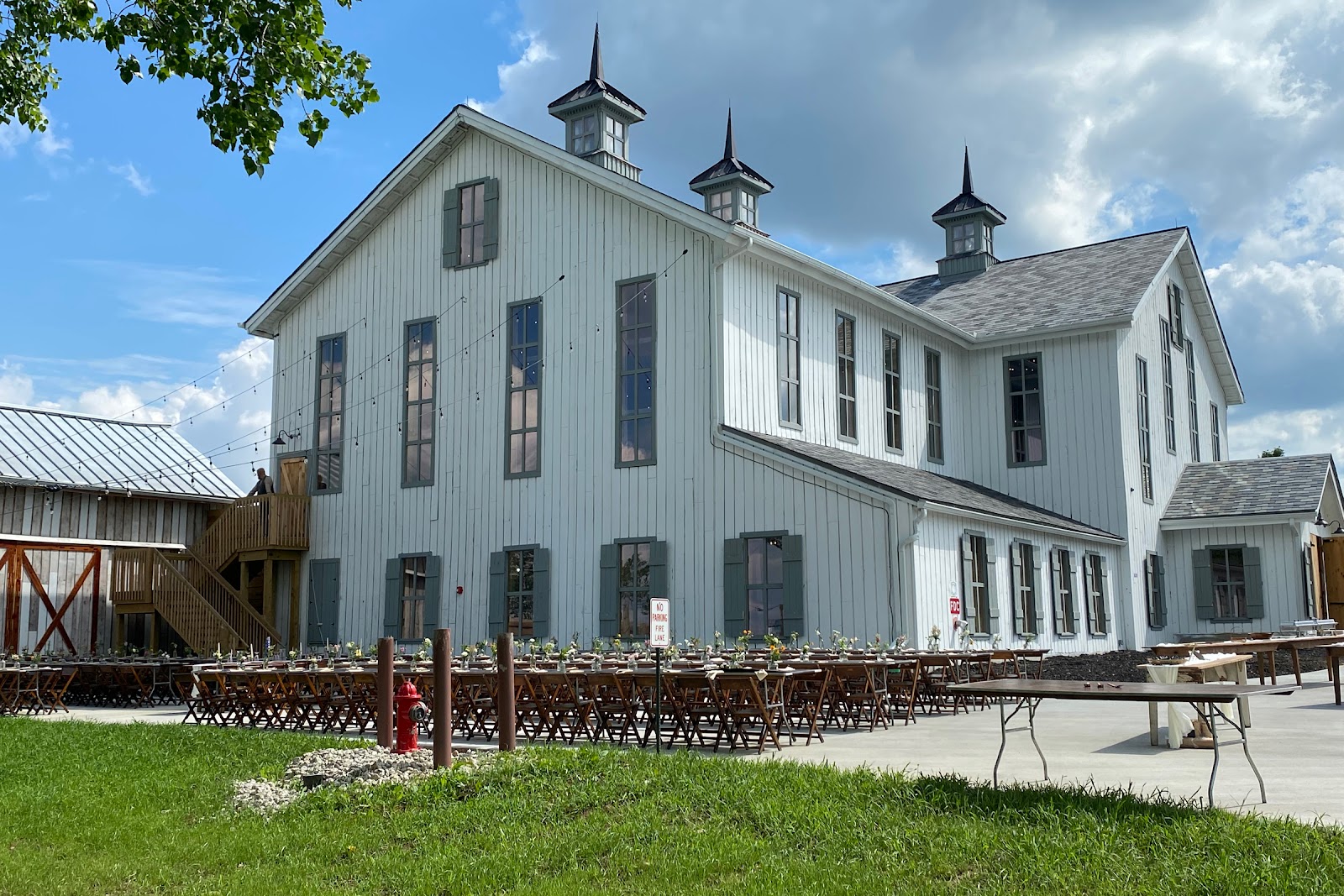 The Bicentennial Barn - Wedding Venue | VowVenue.com