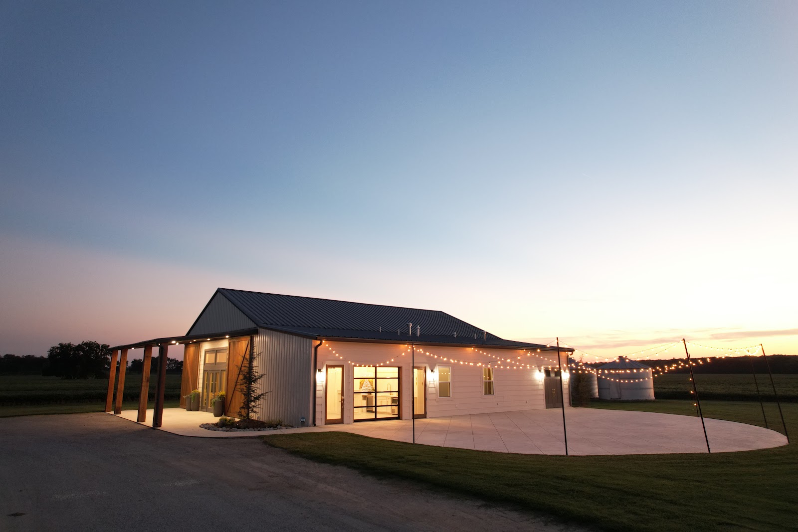 The Farmstead Venue - Wedding Venue | VowVenue.com