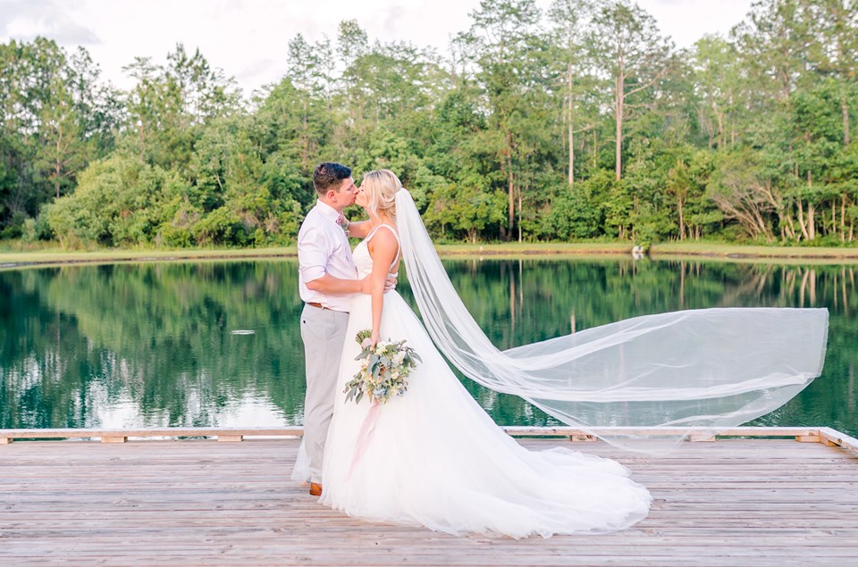 The Manor at 12 Oaks Farm - Wedding Venue | VowVenue.com