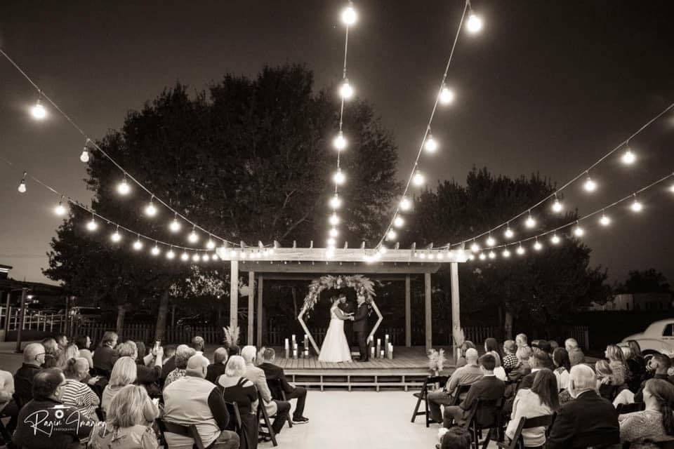 West Line Event Center - Wedding Venue | VowVenue.com