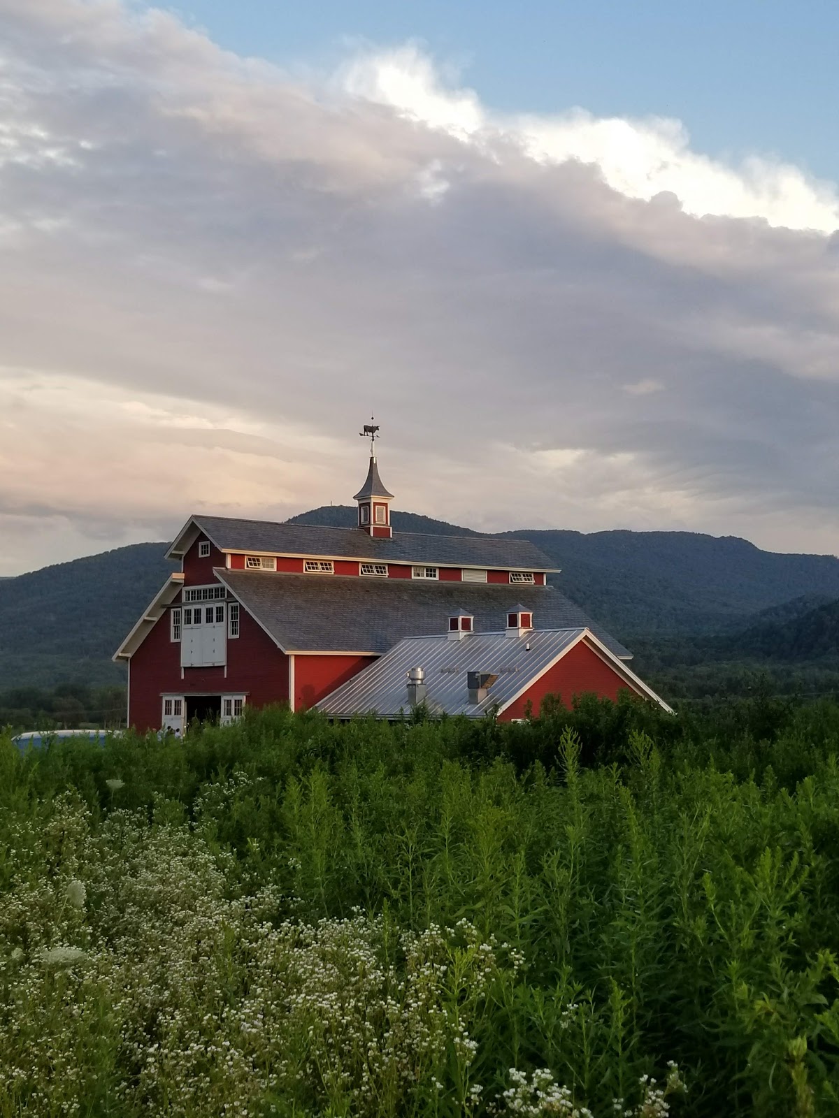 West Monitor Barn - Wedding Venue | VowVenue.com