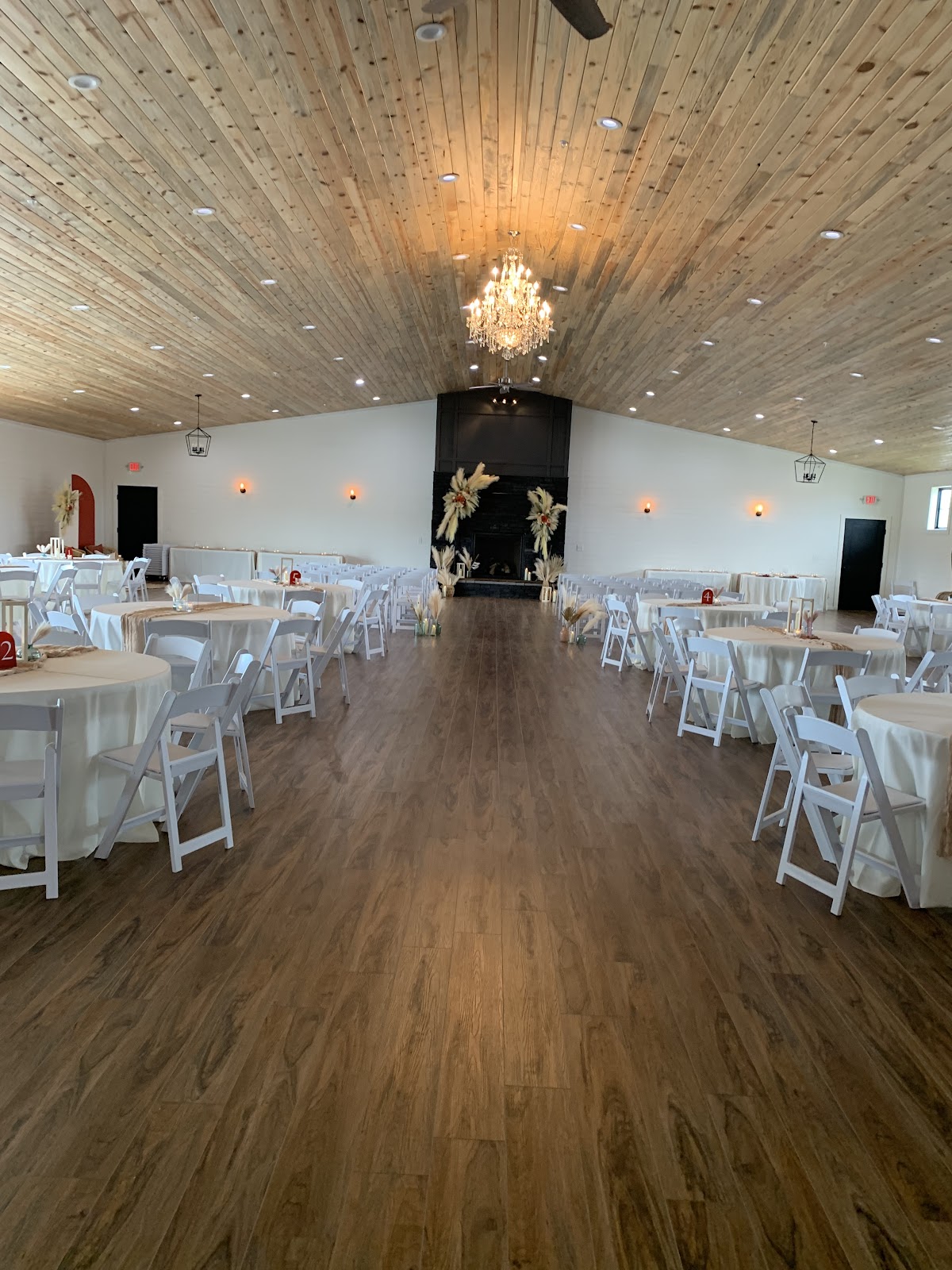 WillowBrooke Barn - Wedding Venue | VowVenue.com