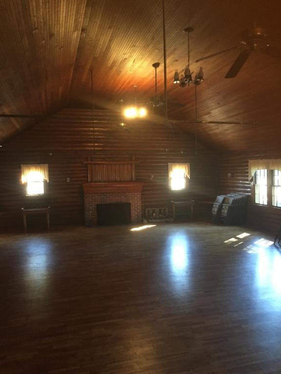 Winter Quarters Log Cabin - Wedding Venue | VowVenue.com