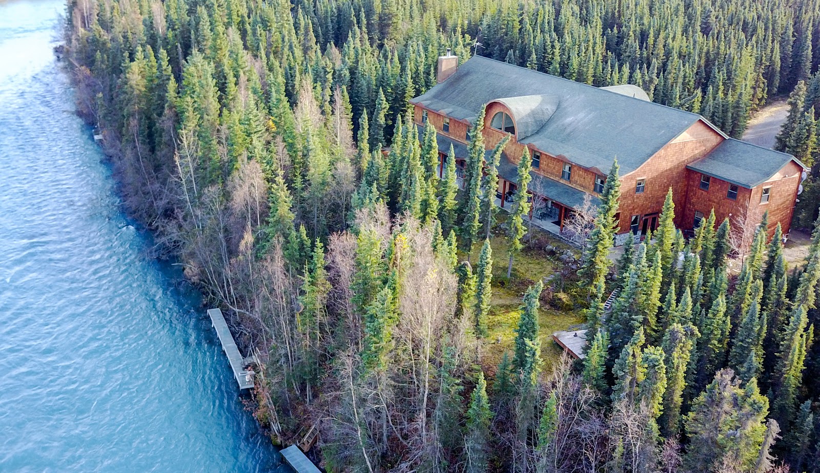 Alaska Legends Kenai River Lodge - VowVenue.com