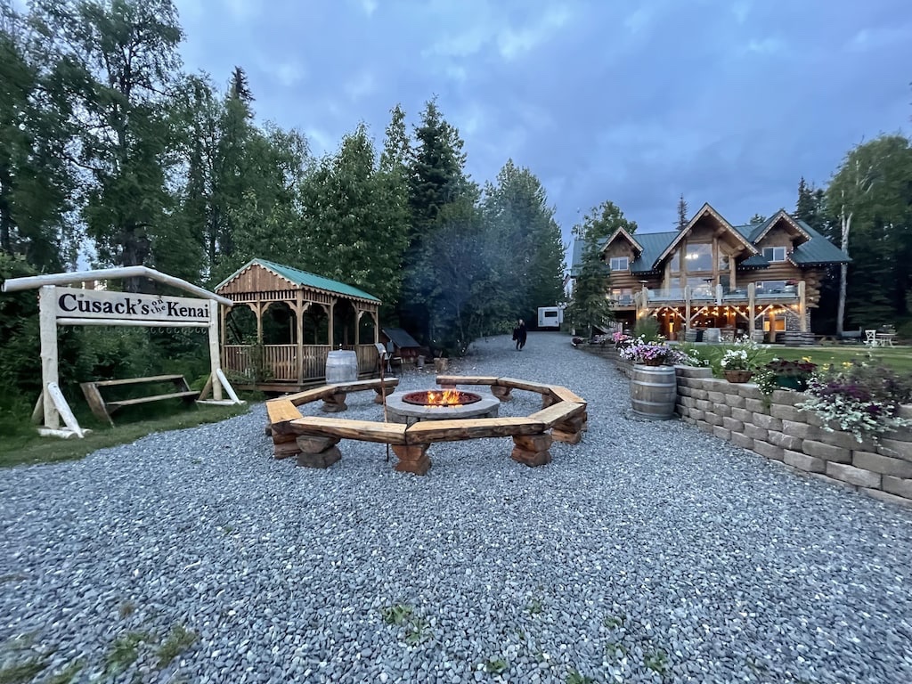 Cusacks on the Kenai - Wedding Venue | VowVenue.com