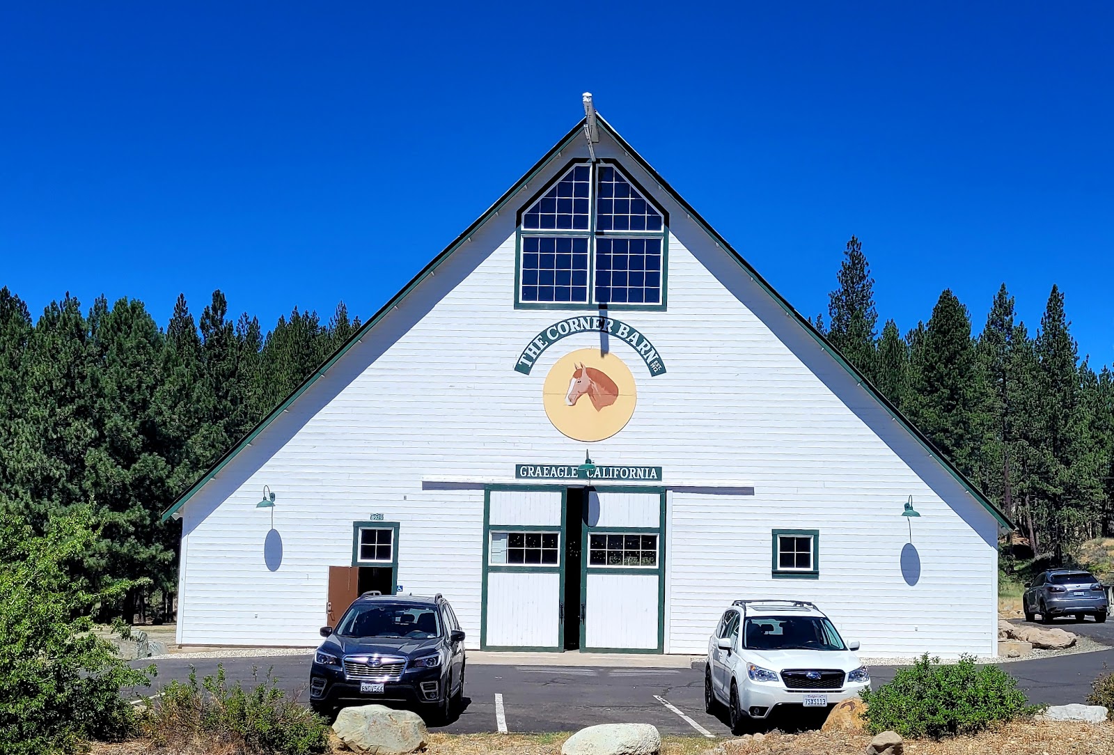 Graeagle Corner Barn - Wedding Venue | VowVenue.com