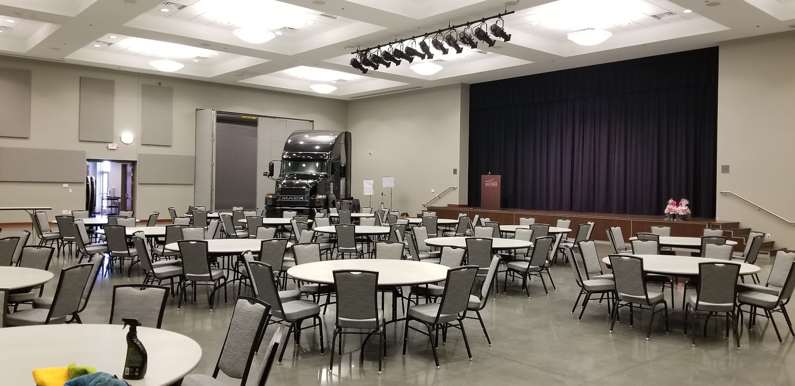 Holthus Convention Center - Wedding Venue | VowVenue.com