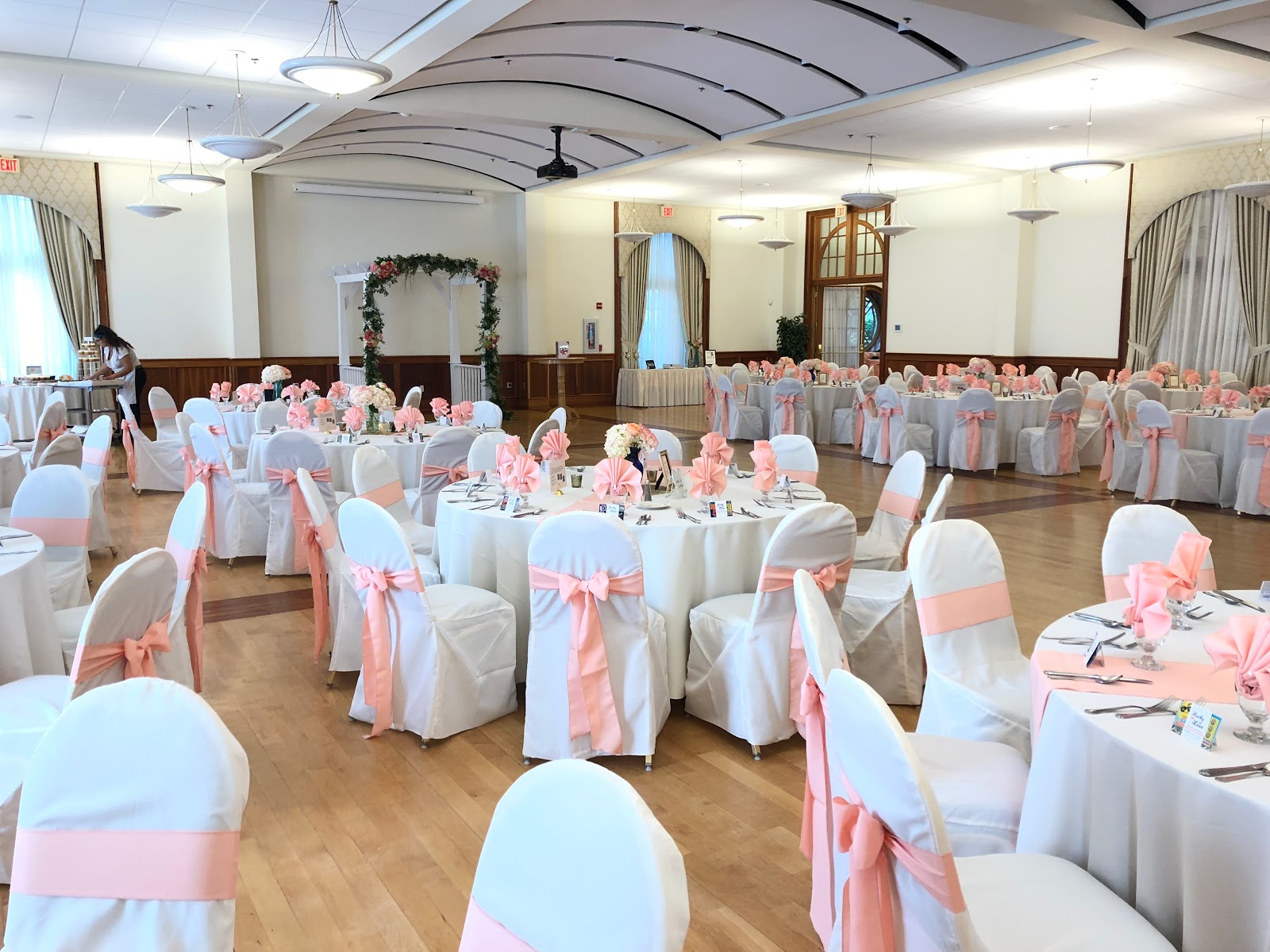 Middletown Memorial Hall - Wedding Venue | VowVenue.com