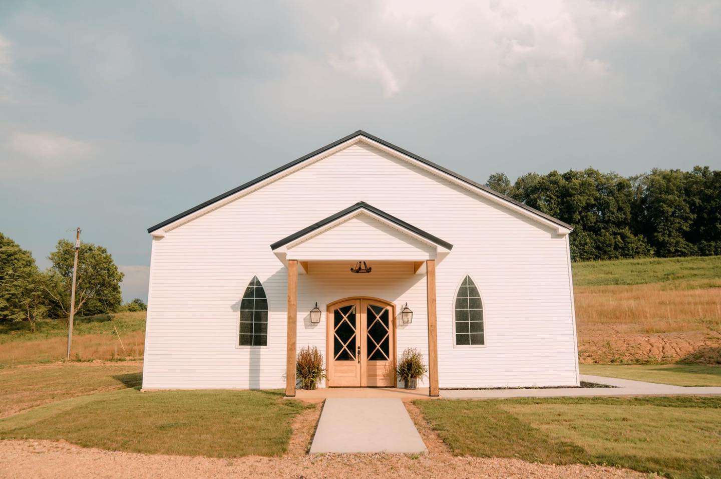 Mockingbird Manor - Wedding Venue | VowVenue.com