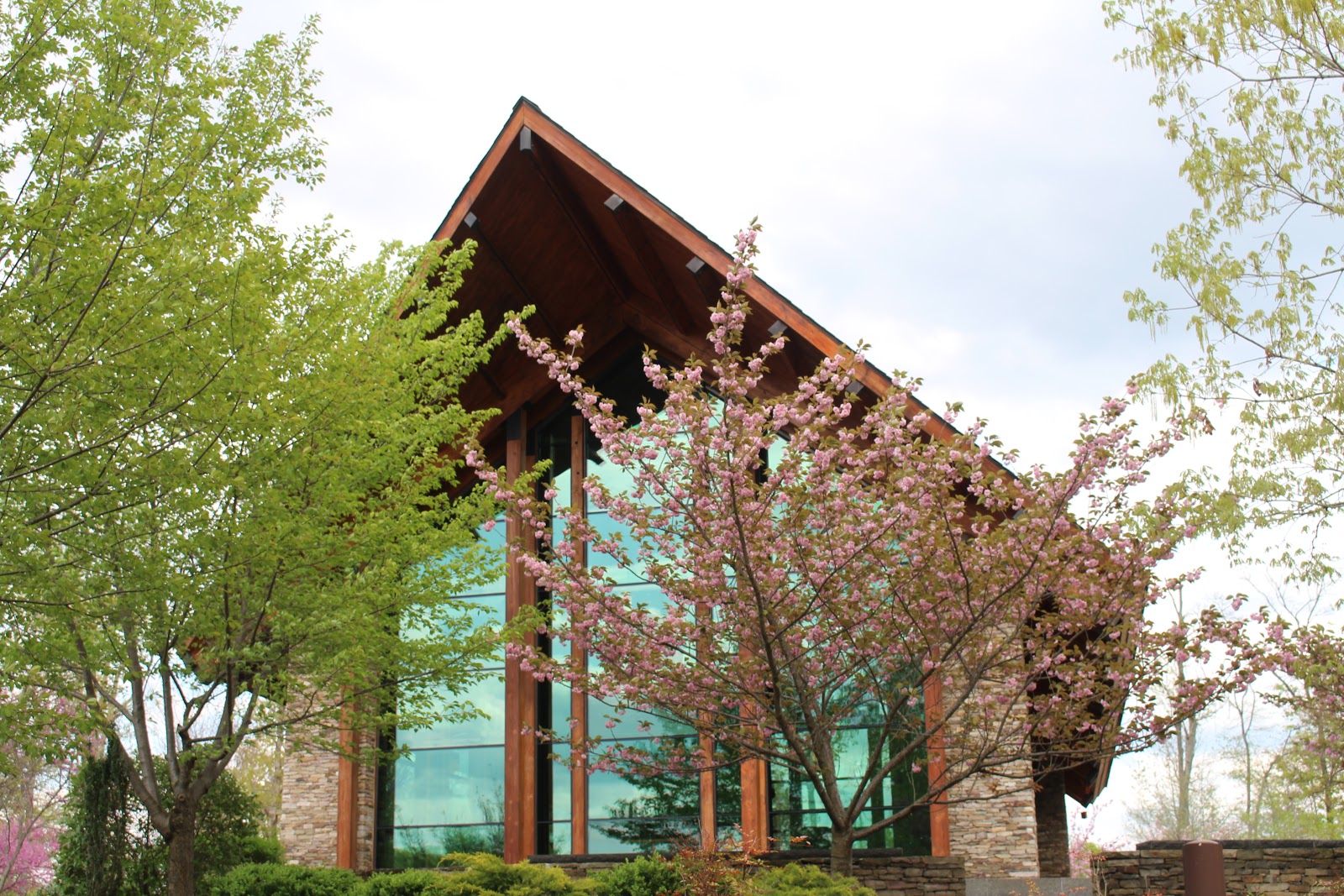 Semper Fidelis Memorial Chapel - Wedding Venue | VowVenue.com