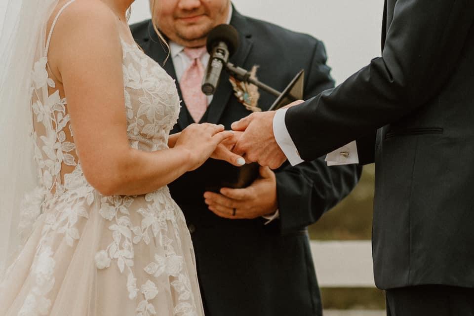 The Blue Ribbon Barn - Wedding Venue | VowVenue.com