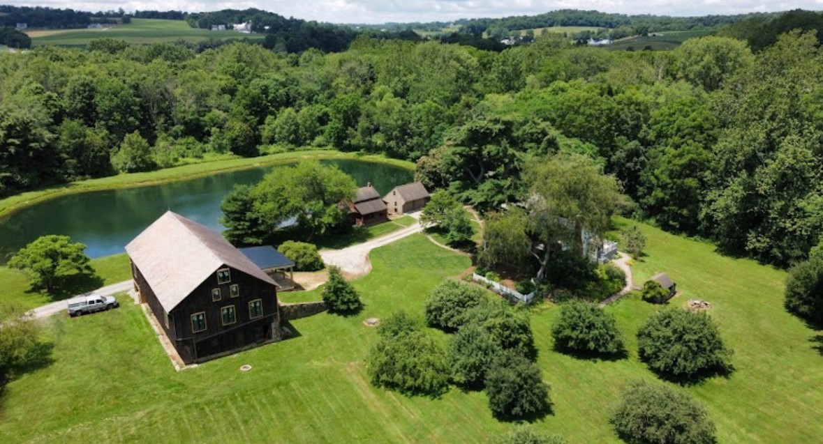 Winesburg Farm - Wedding Venue | VowVenue.com